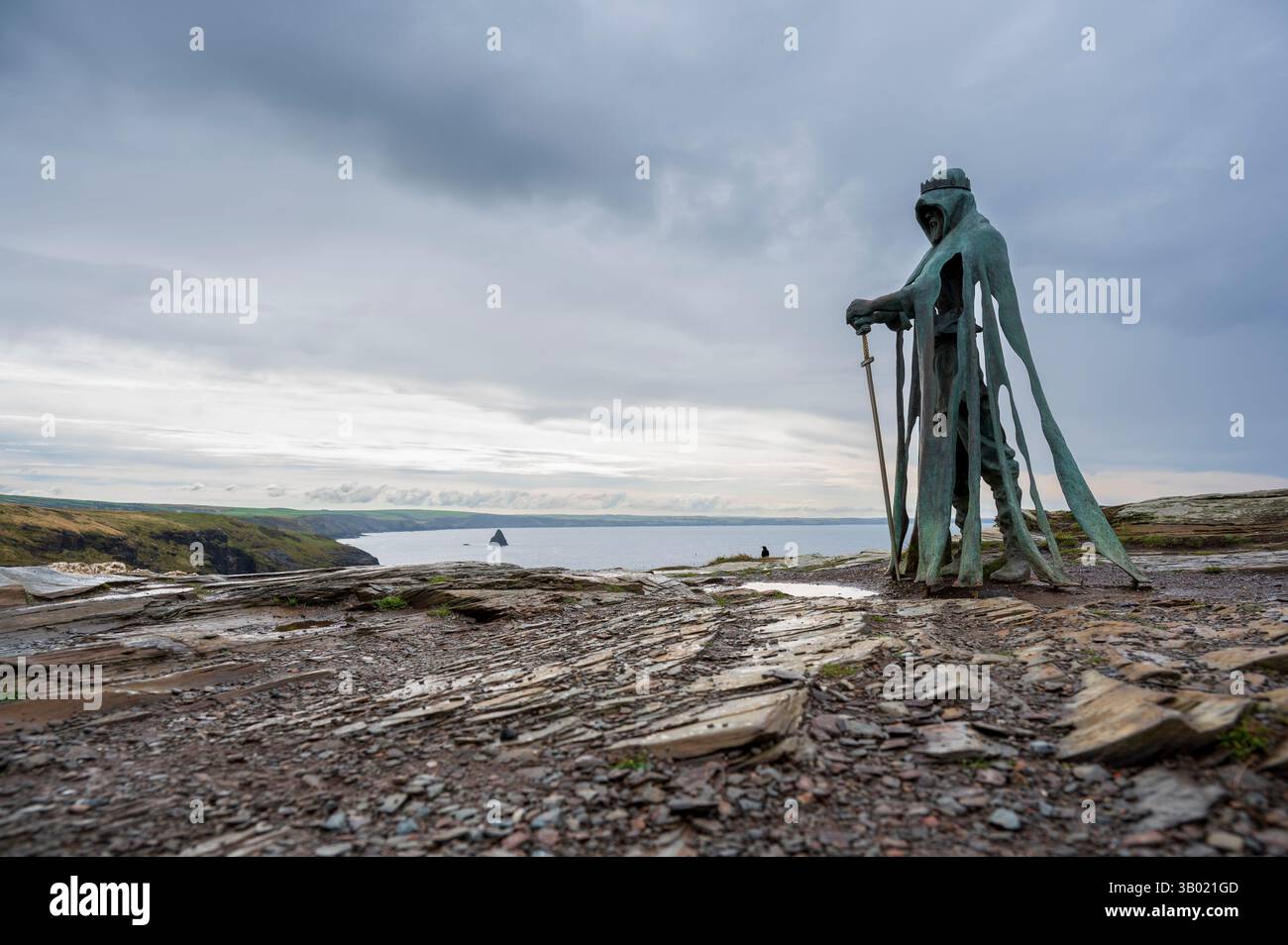 Gallos statue (King Arthur) Tintagel, Cornwall Stock Photo - Alamy