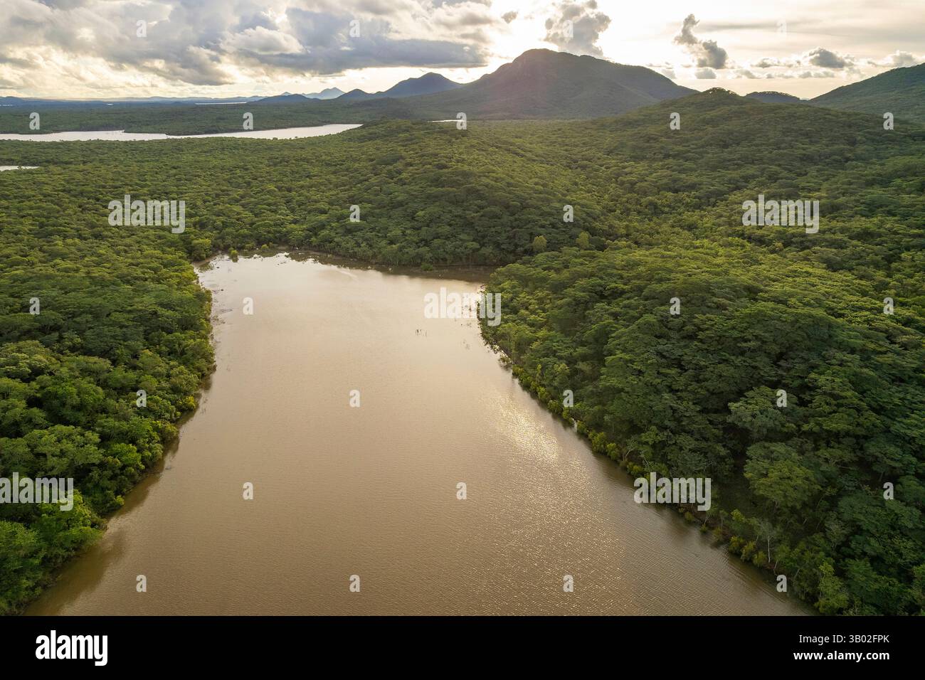 Lake Mutirikwi, Zimbabwe Stock Photo - Alamy