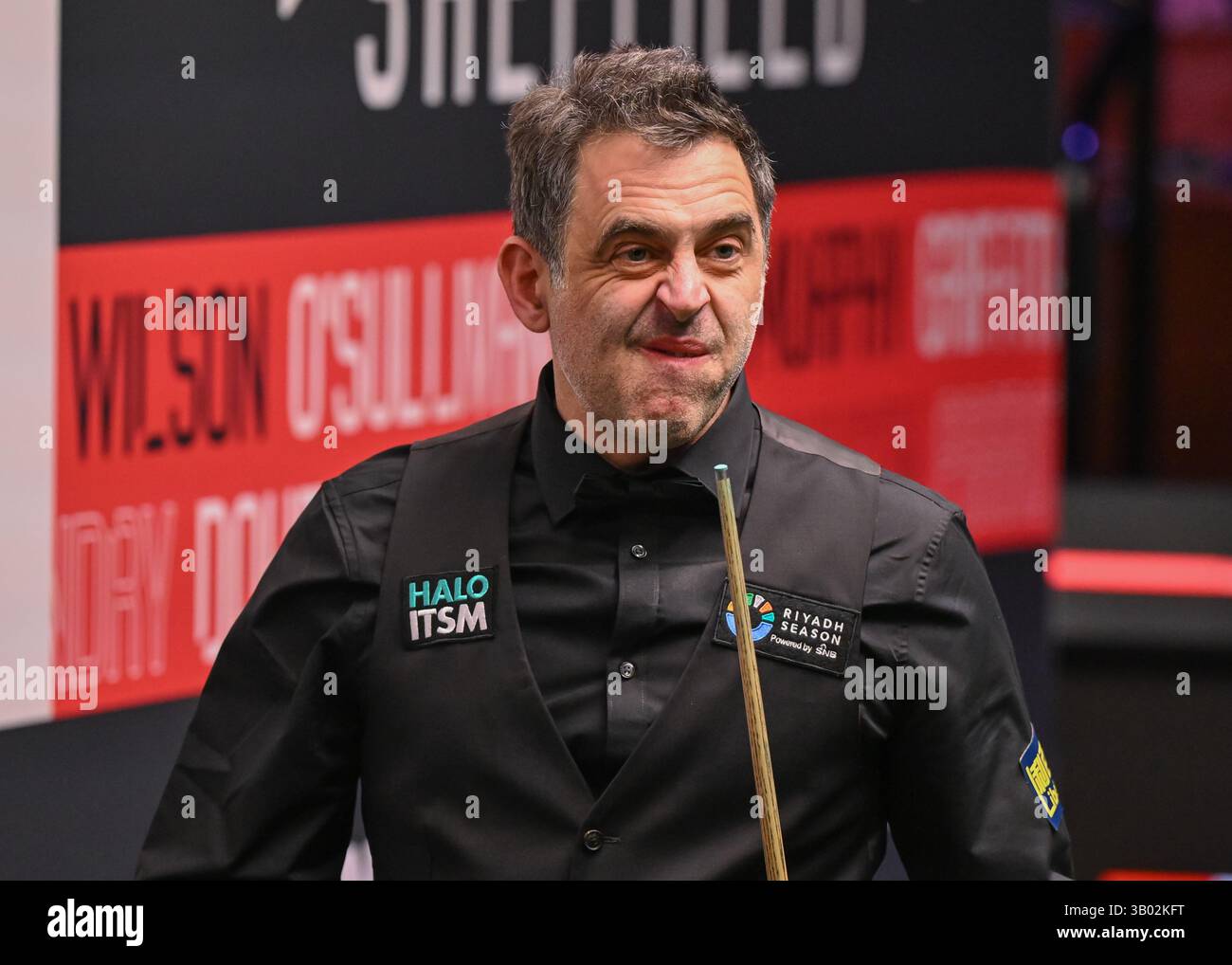 Sheffield, UK. 23rd Apr, 2025. Ronnie O'Sullivan reacts during his ...