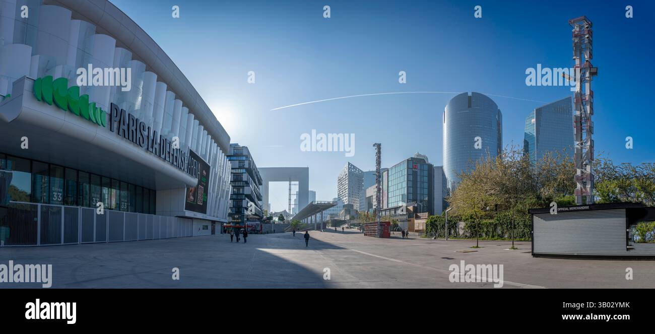 La Defense Paris, France - 04 11 2025: La Defense district. Panoramic ...