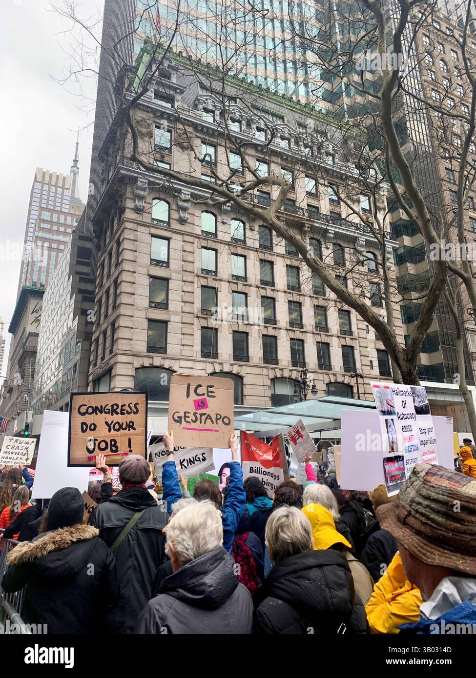 2025 hands off anti trump protests hi-res stock photography and images ...