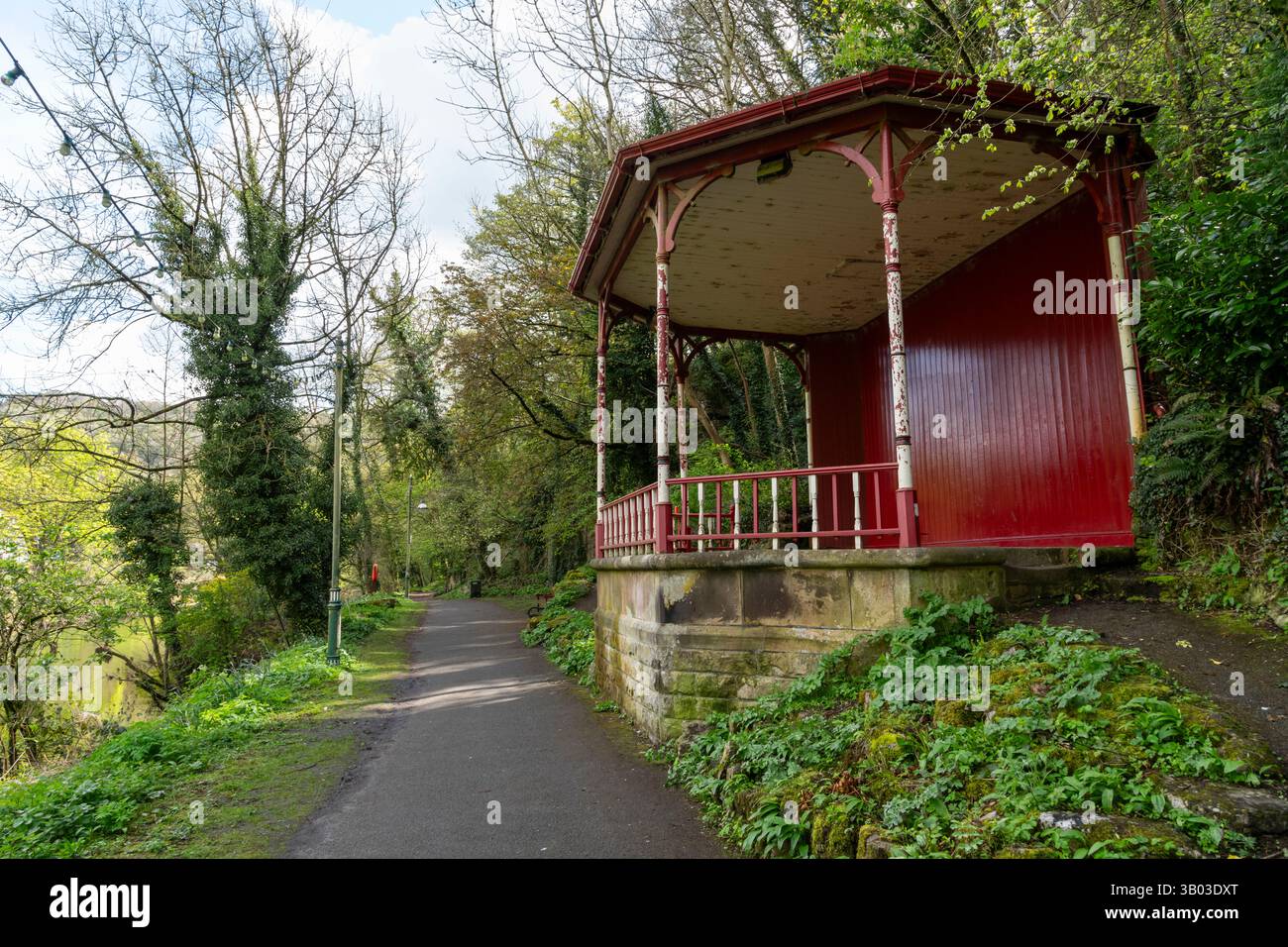 Feature beside the river Derwent at Matlock Bath, Derbyshire, England ...
