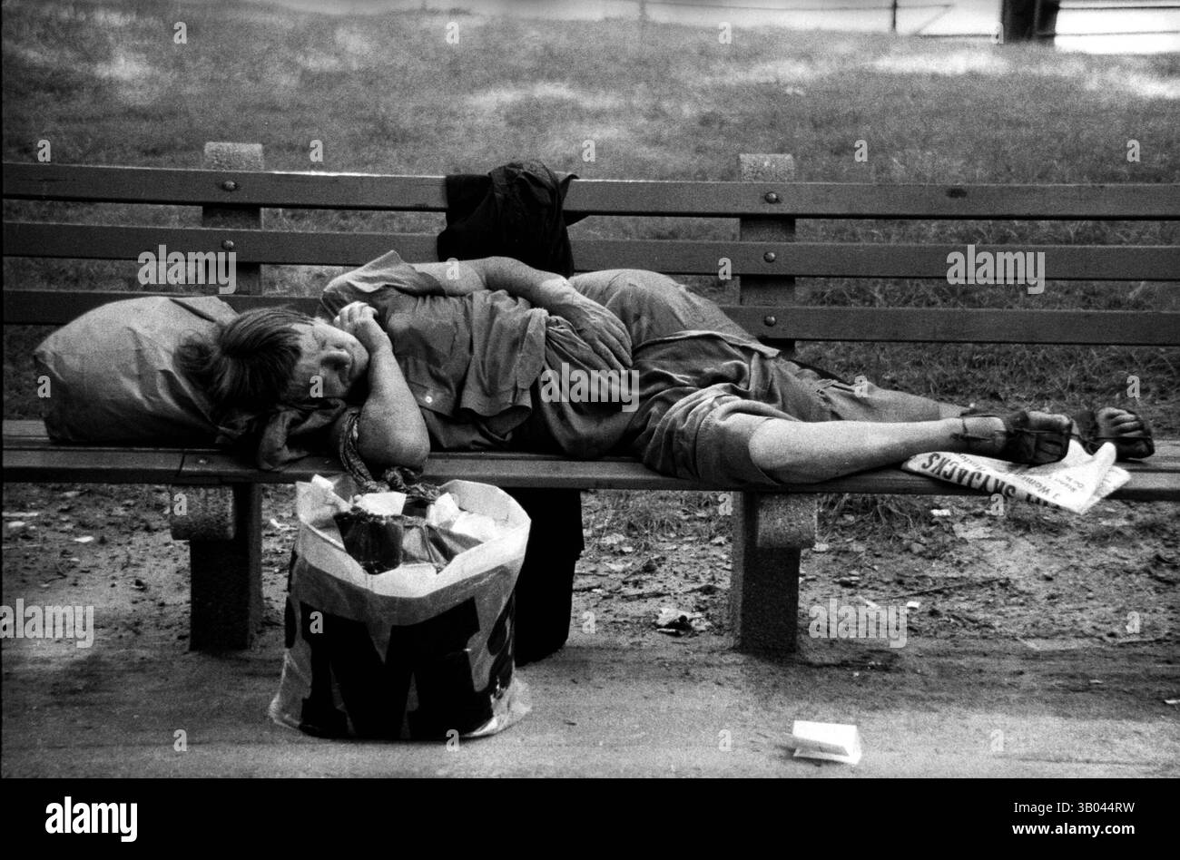 Homeless usa 1970s hi-res stock photography and images - Alamy
