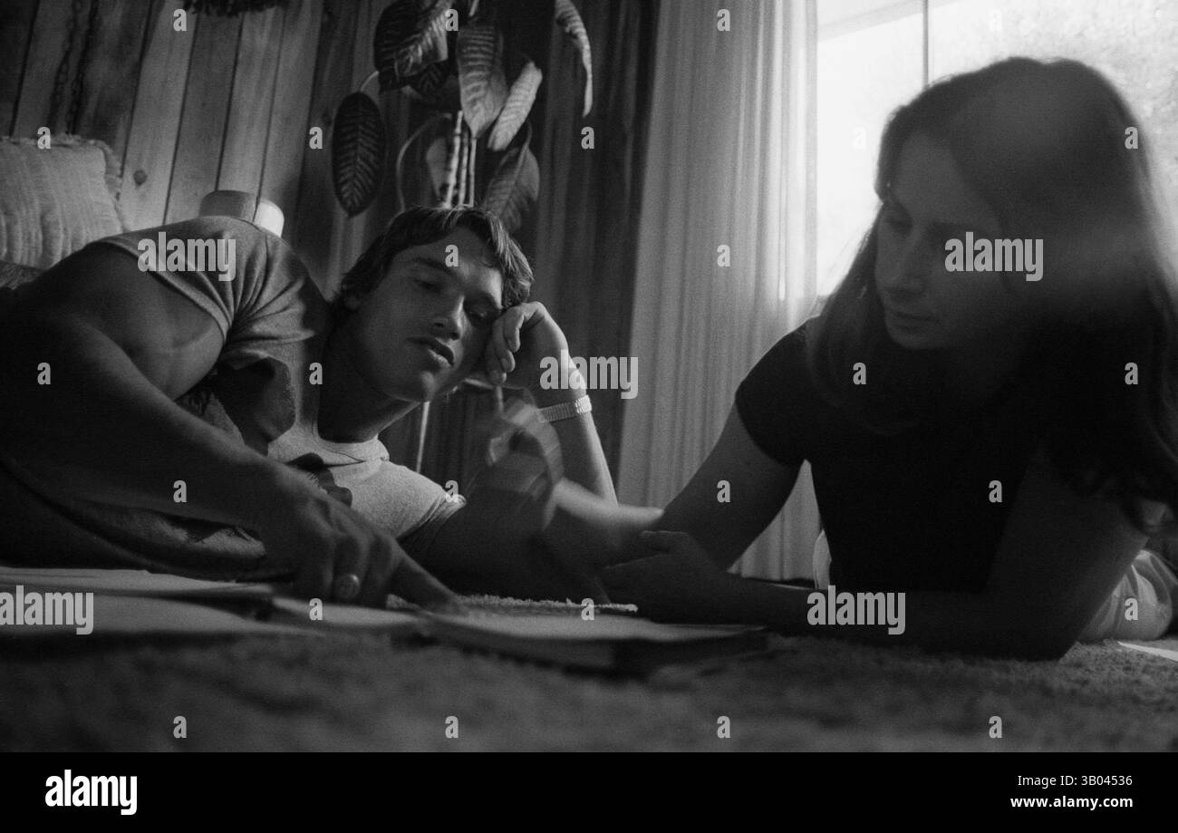 Bodybuilder s Black and White Stock Photos & Images - Alamy