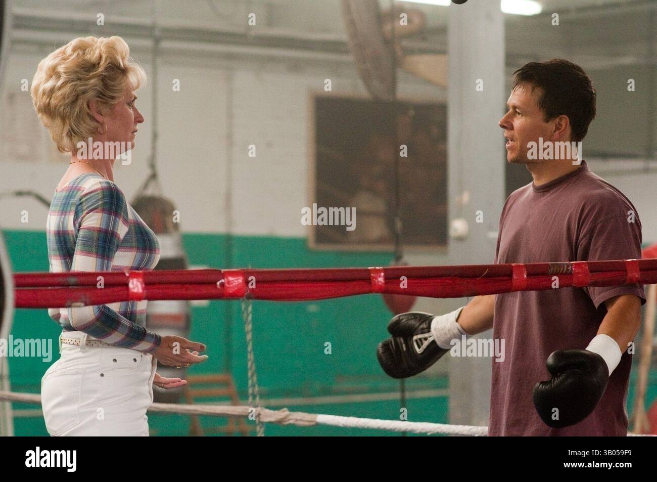 Academy Awards Winner for 2011 Oscars: MELISSA LEO, left, Oscar for ...
