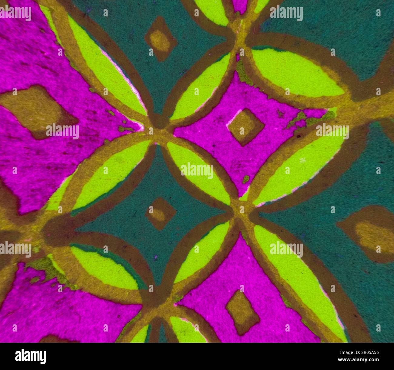 Intertwined shapes in bright pink hi-res stock photography and images ...