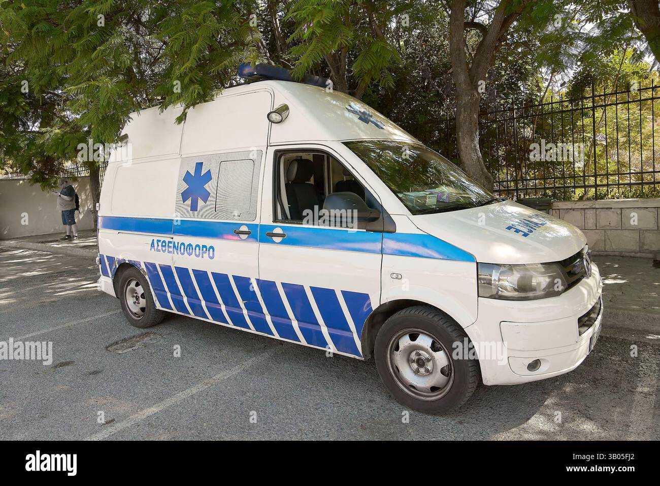 Greek paramedic ambulance hi-res stock photography and images - Alamy