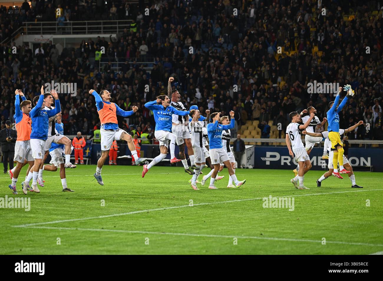 Parma, Italy. 23rd Apr, 2025. Parma Fc players celebratibng the victory ...