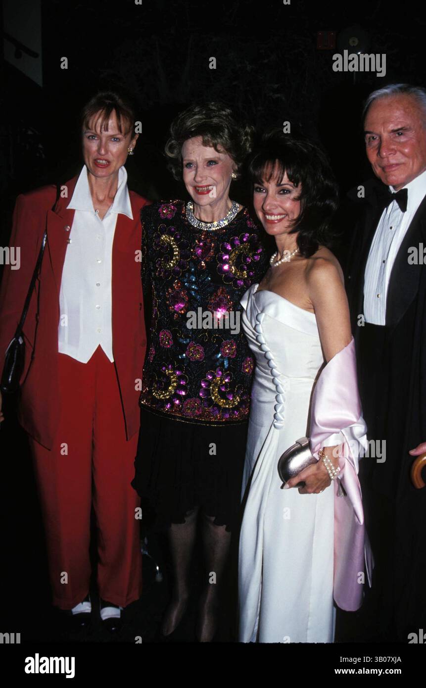 Susan lucci 1994 hi-res stock photography and images - Alamy