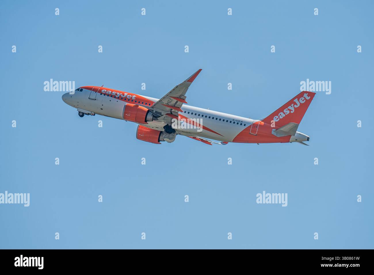 MANCHESTER, UK, 20TH APRIL 2025: EasyJet Airbus A320 departing ...