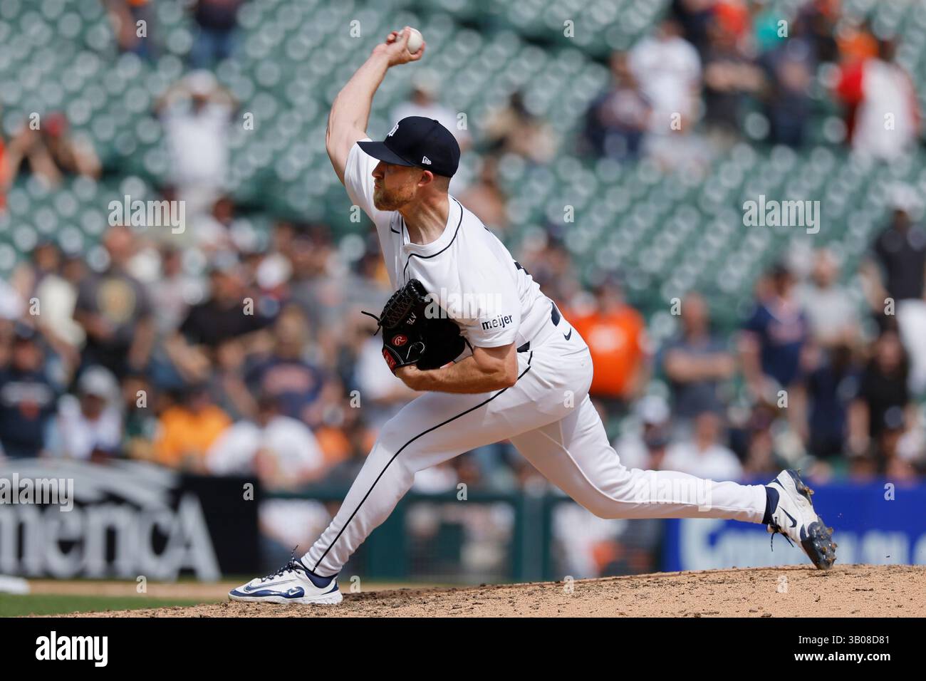 Detroit Tigers pitcher Will Vest delivers against the San Diego Padres ...