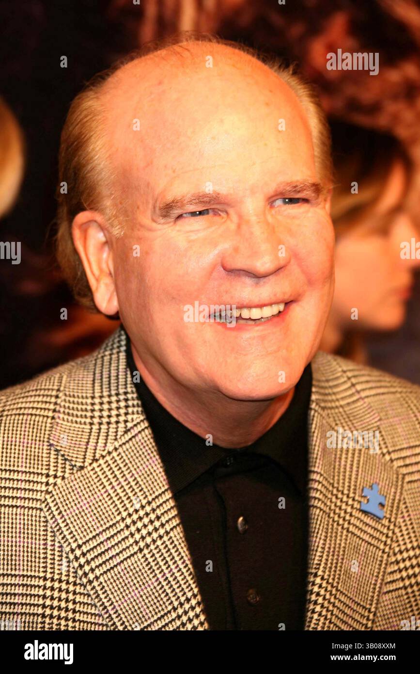 Dec. 6, 2005 - New York, New York, U.S. - BOB WRIGHT ARRIVING AT THE ...