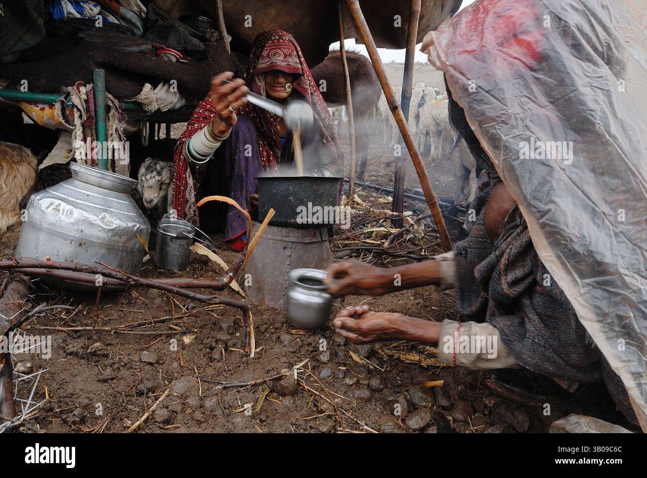 Indian people mandu india hi-res stock photography and images - Alamy