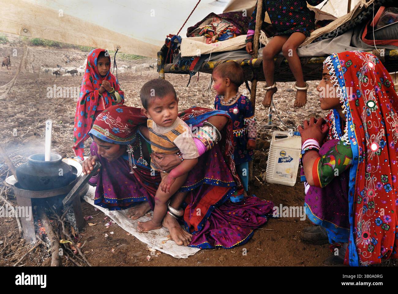 Indian people mandu india hi-res stock photography and images - Alamy