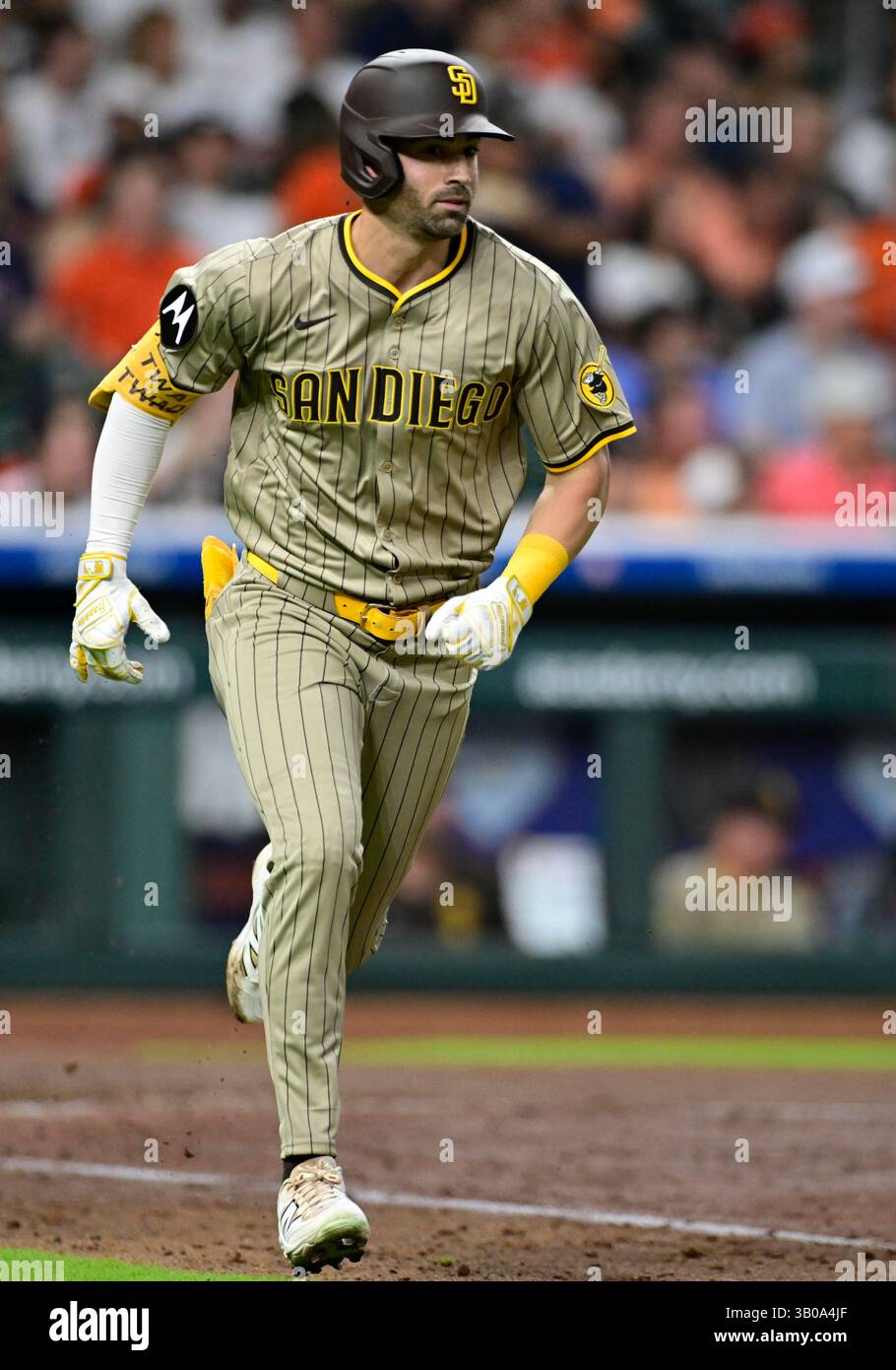 San Diego Padres center field Tyler Wade (14) singles to center during ...