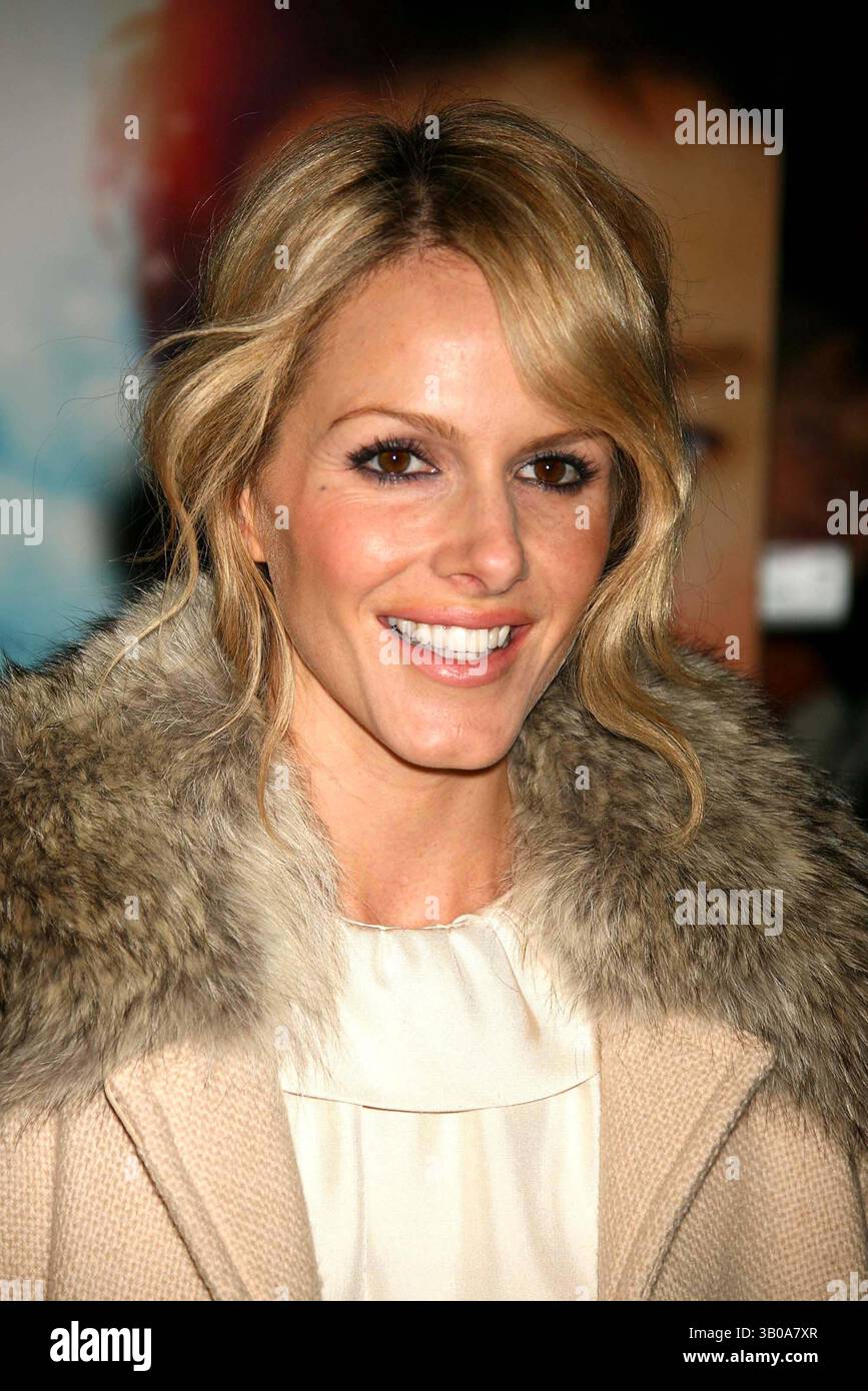Jan. 14, 2000 - New York, New York, U.S. - MONET MAZUR ARRIVING AT THE ...
