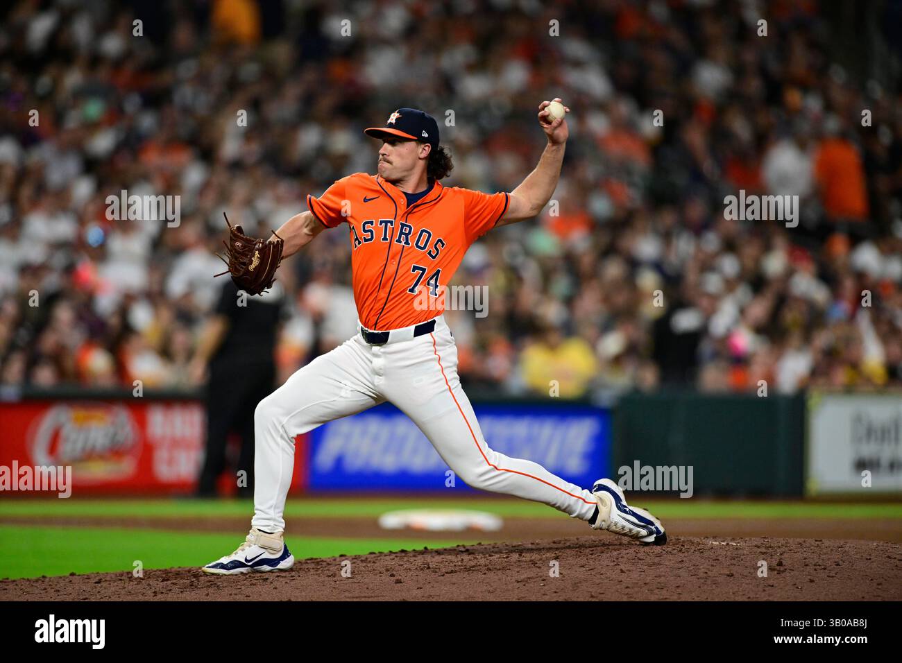 Houston Astros pitcher Bryan King (74) in the seventh inning during the ...