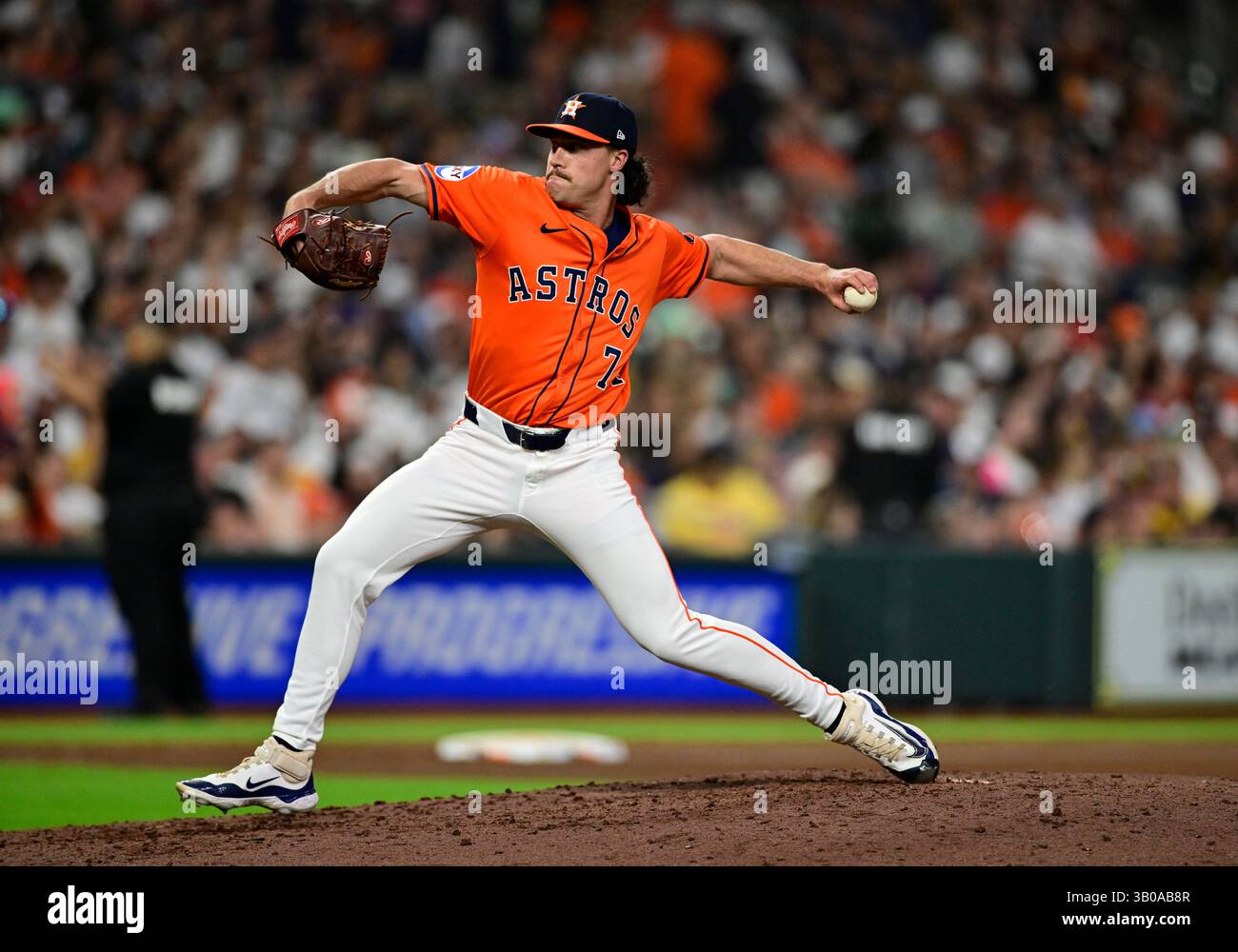 Houston Astros pitcher Bryan King (74) in the seventh inning during the ...