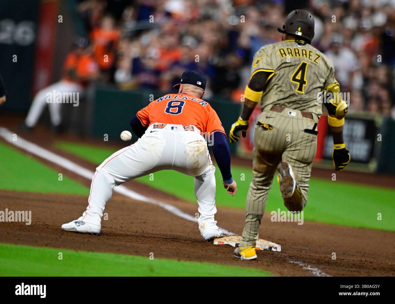 San Diego Padres first base Luis Arraez (4) grounds-out to end the game ...