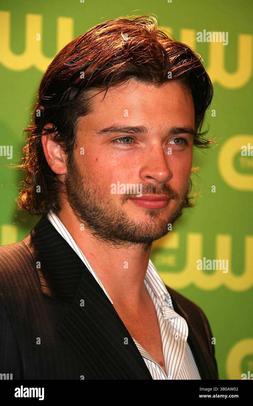 Tom welling 2000 hi-res stock photography and images - Alamy