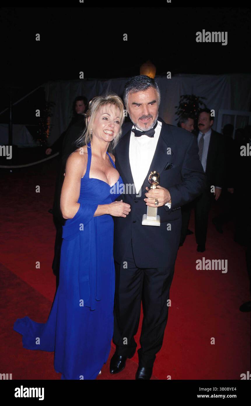 Nov. 12, 2004 - New York, New York, U.S. - K11111JB.55TH GOLDEN AWARDS ...