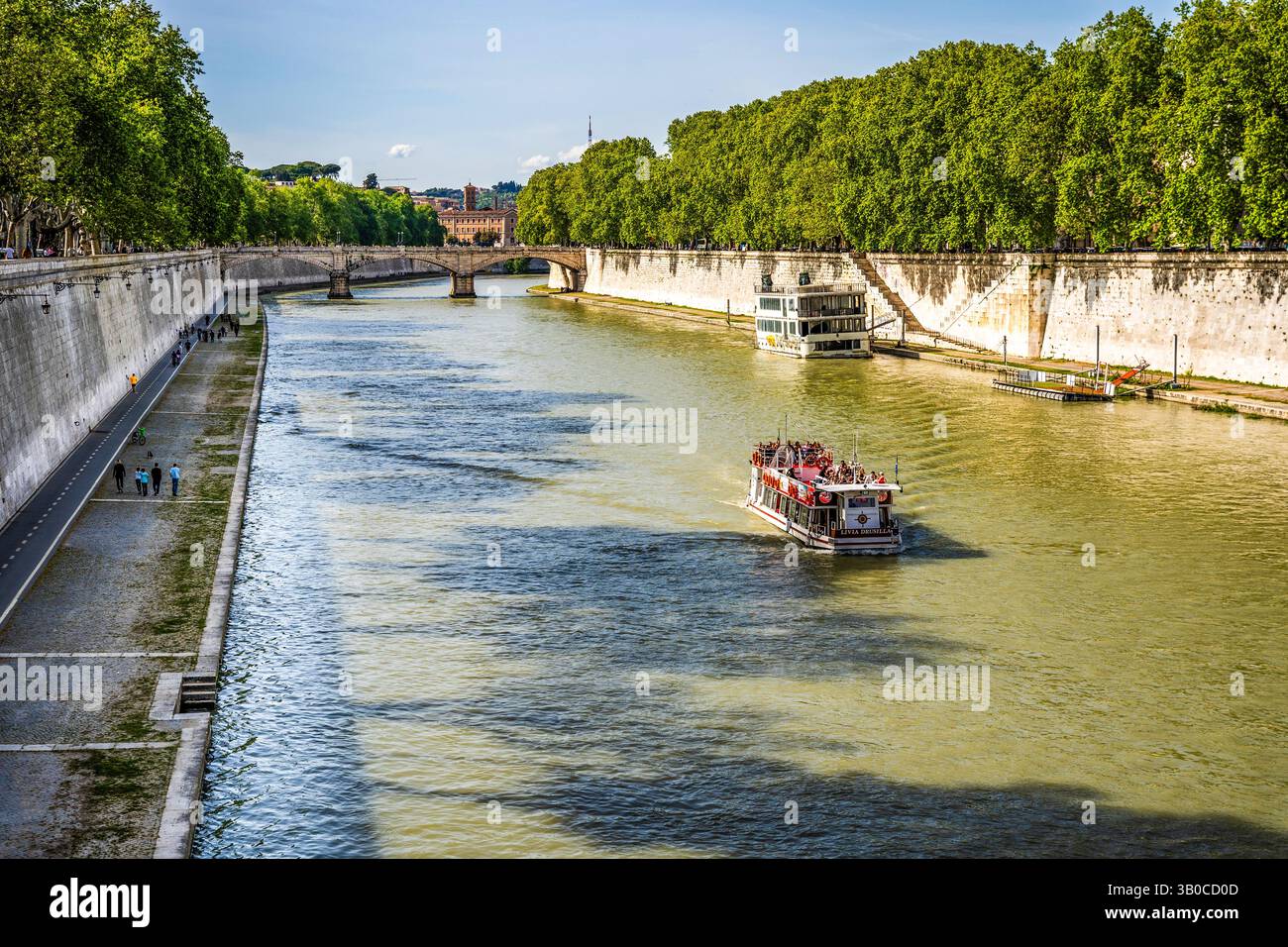 Navigating the river tiber hi-res stock photography and images - Alamy