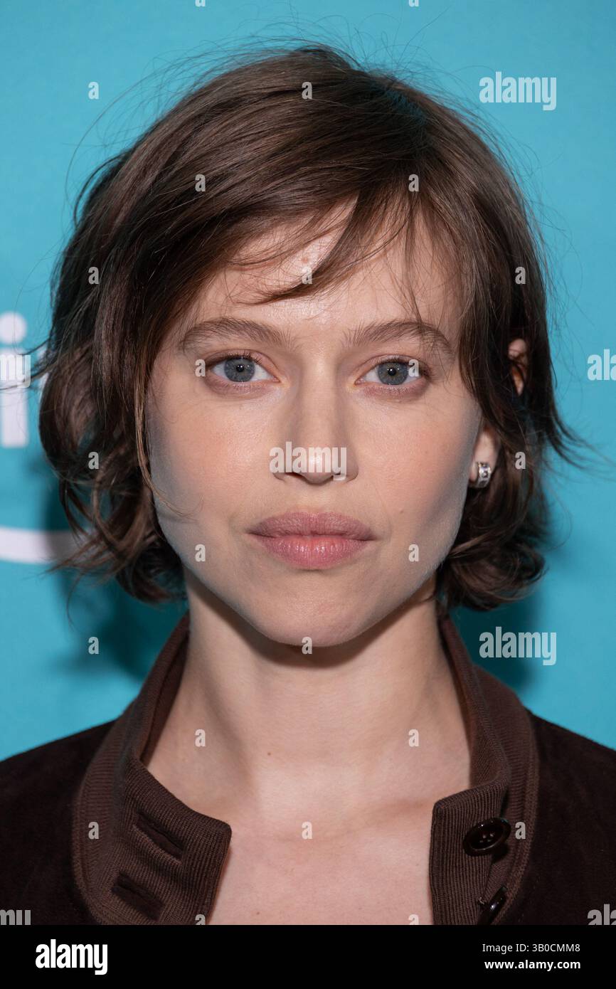 Paris, France. 23rd Apr, 2025. Lou de Laage pregnant attends 'Etoile ...