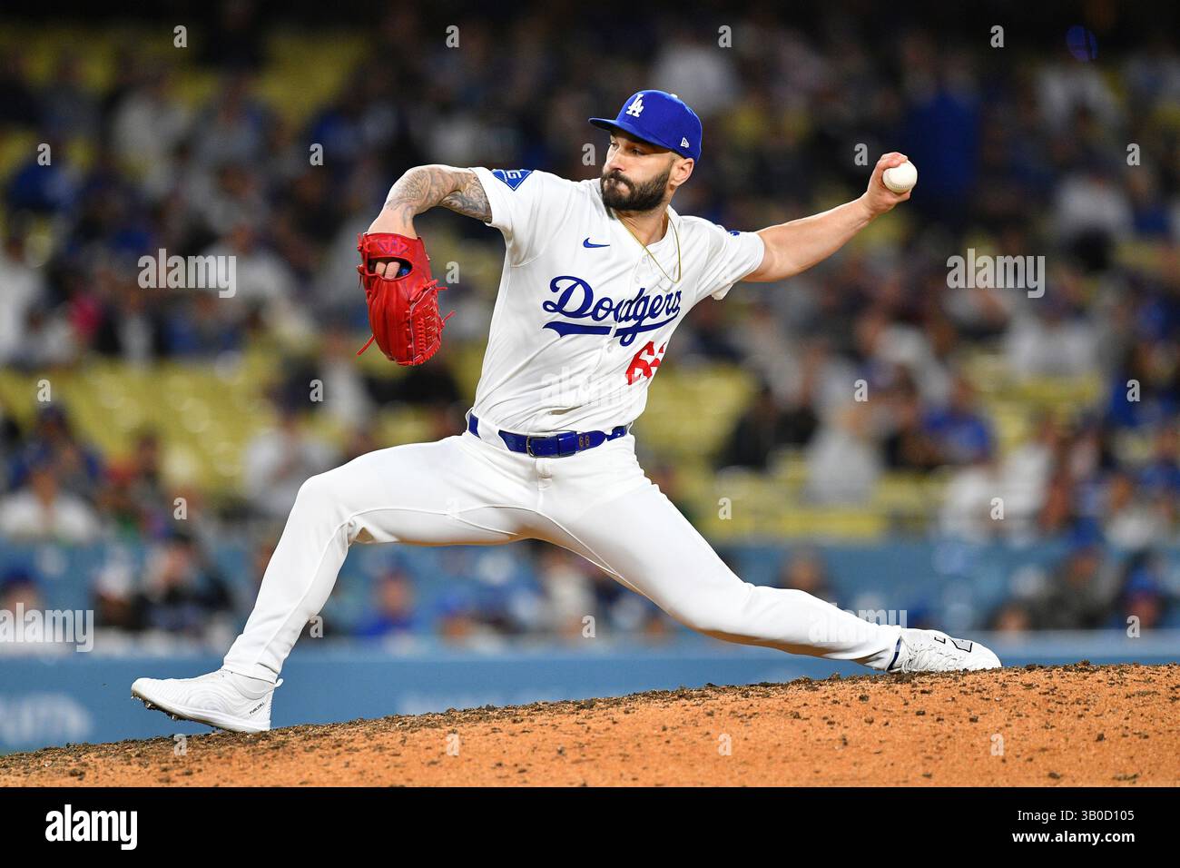 LOS ANGELES, CA - APRIL 16: Los Angeles Dodgers pitcher Tanner Scott ...