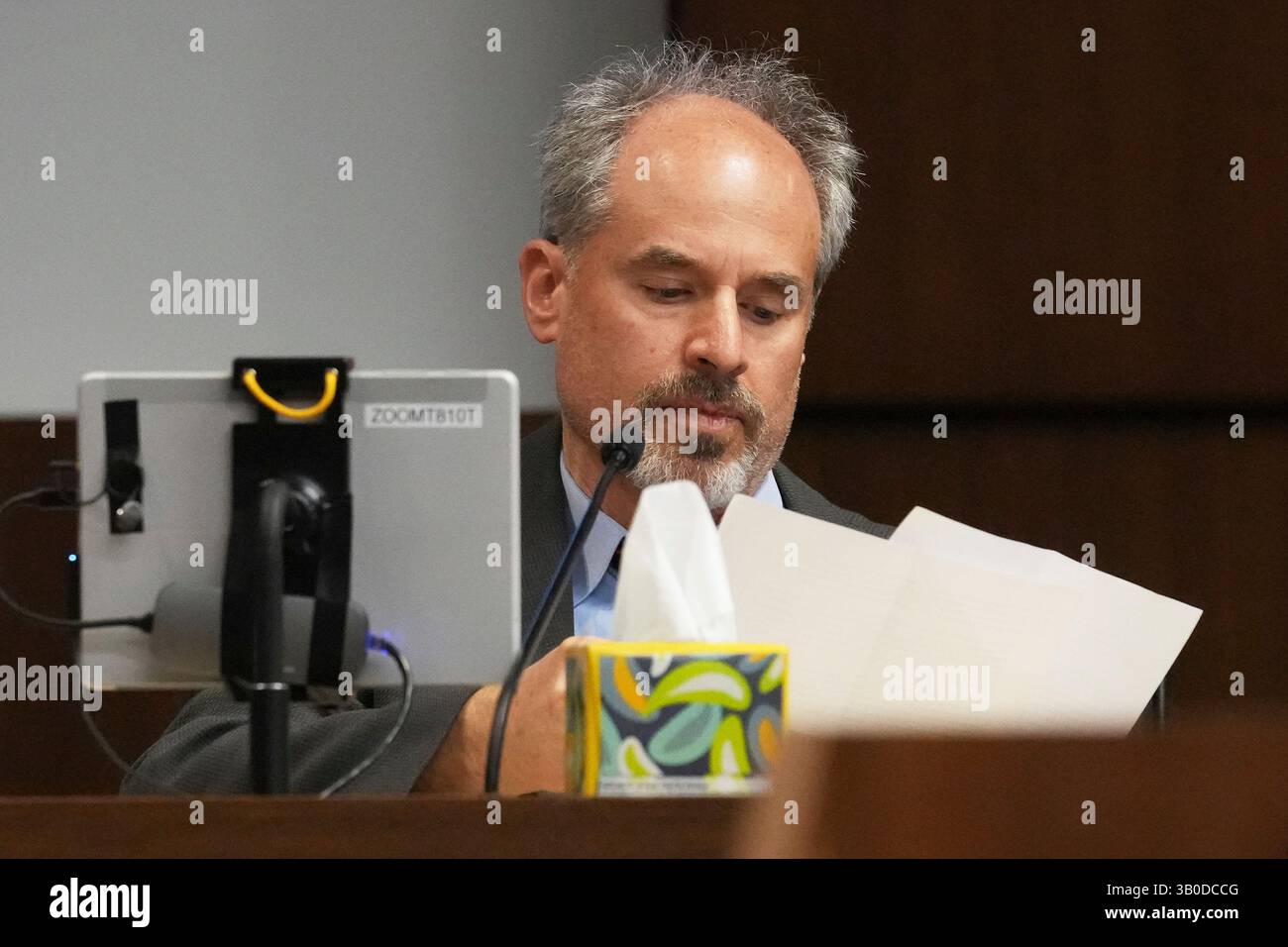 Jon Straus reads a victim impact statement during the sentencing ...