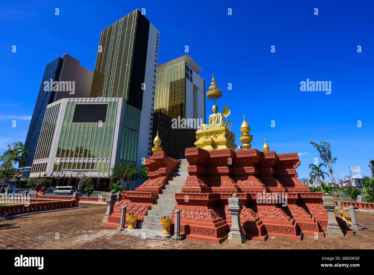 Phnom Penh, Cambodia - February 23, 2025: The Samdech Chuon Nath Statue ...
