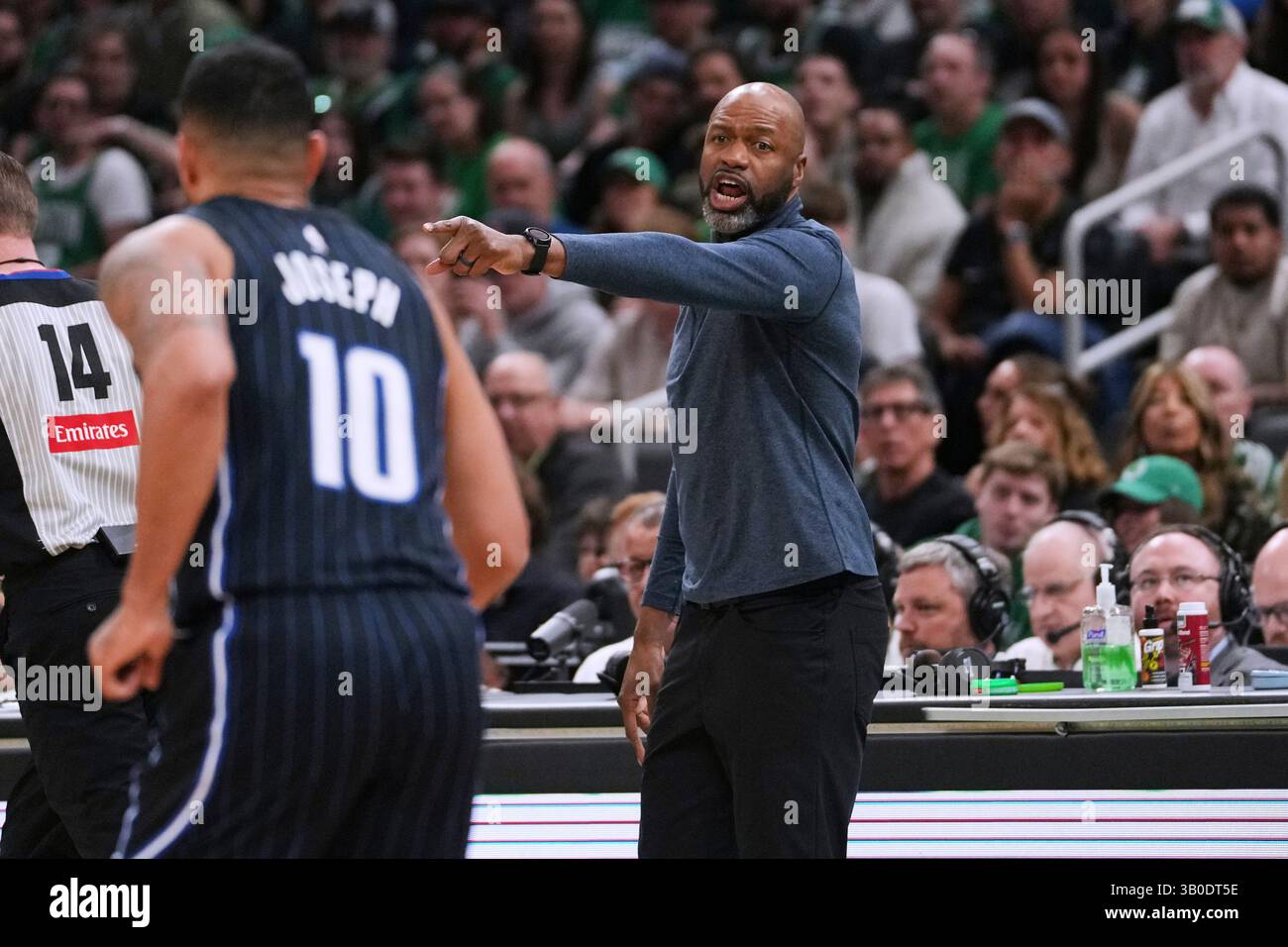 Orlando Magic head coach Jamahl Mosley calls to his players during the ...