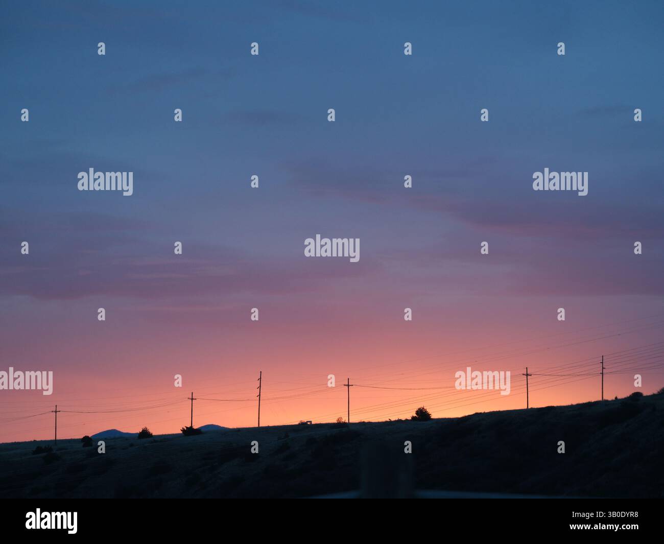 Light blue glowing horizon line hi-res stock photography and images - Alamy