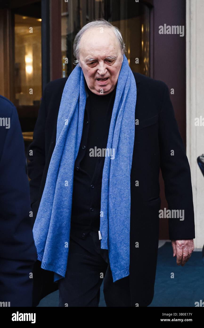 Milan, Italy. 22nd Mar, 2025. Italian director Dario Argento leaves the ...