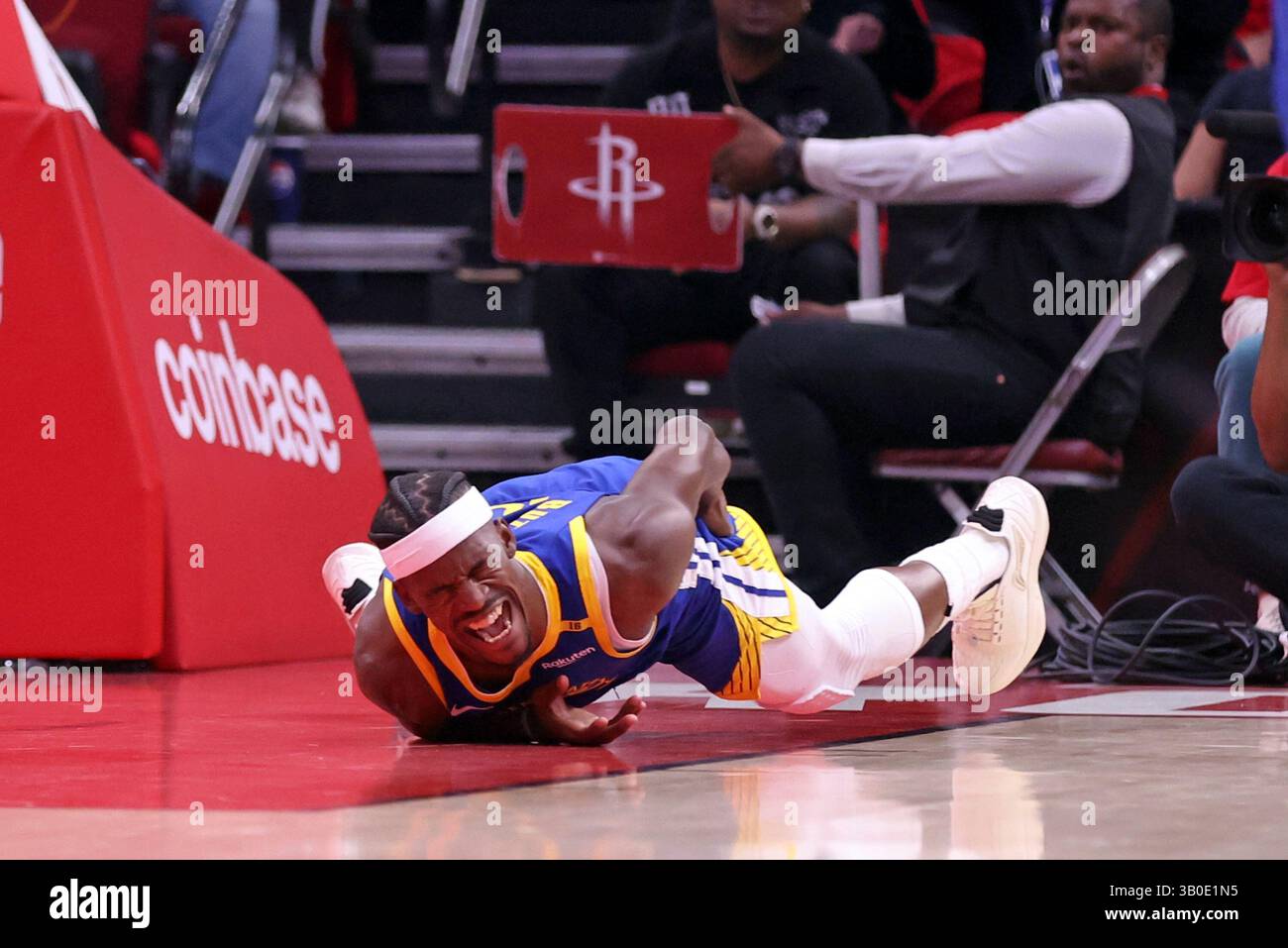 Golden State Warriors' Jimmy Butler III writhes in pain after injuring ...