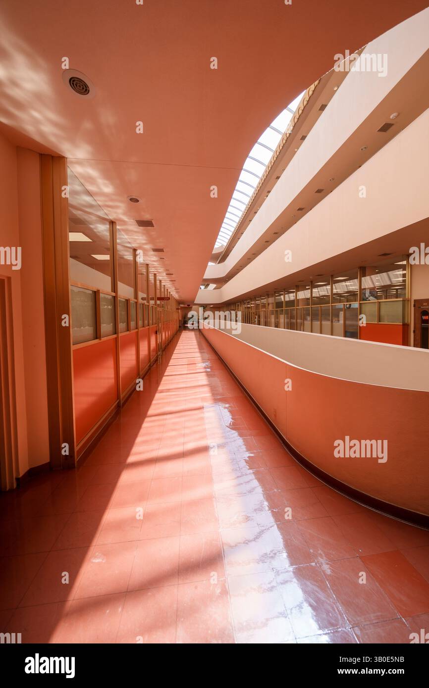 Frank Lloyd Wrights Marin County Civic Center Stock Photo - Alamy