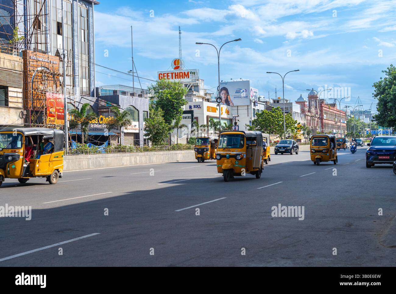 Minimal traffic on Anna Salai, one of the busiest roads Stock Photo - Alamy