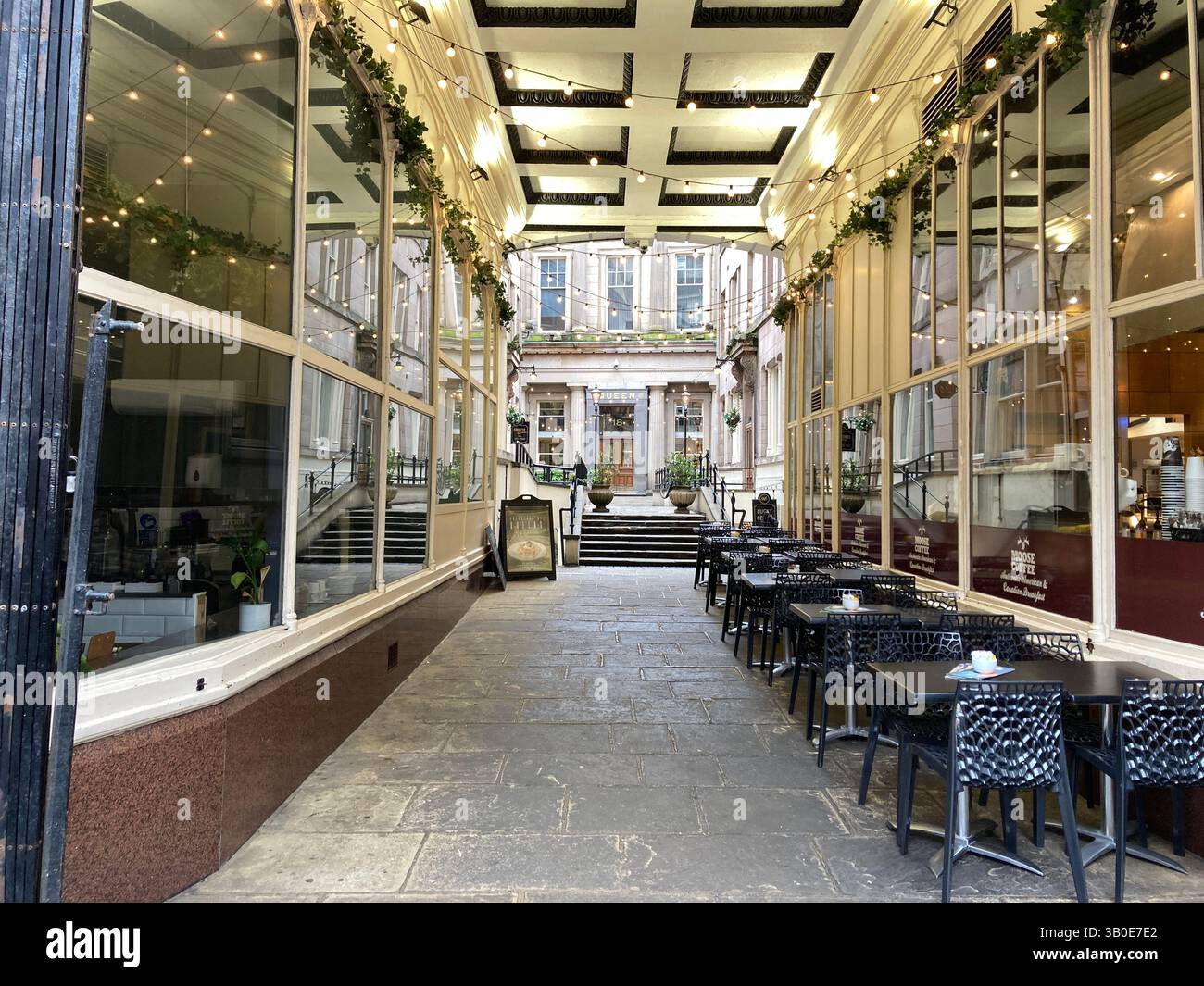 Old Victorian Street with period shops in Liverpool Stock Photo - Alamy