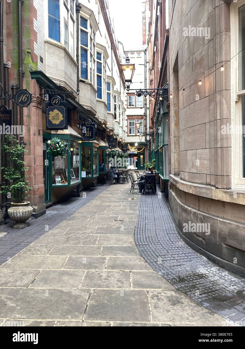 Old Victorian Street with period shops in Liverpool Stock Photo - Alamy