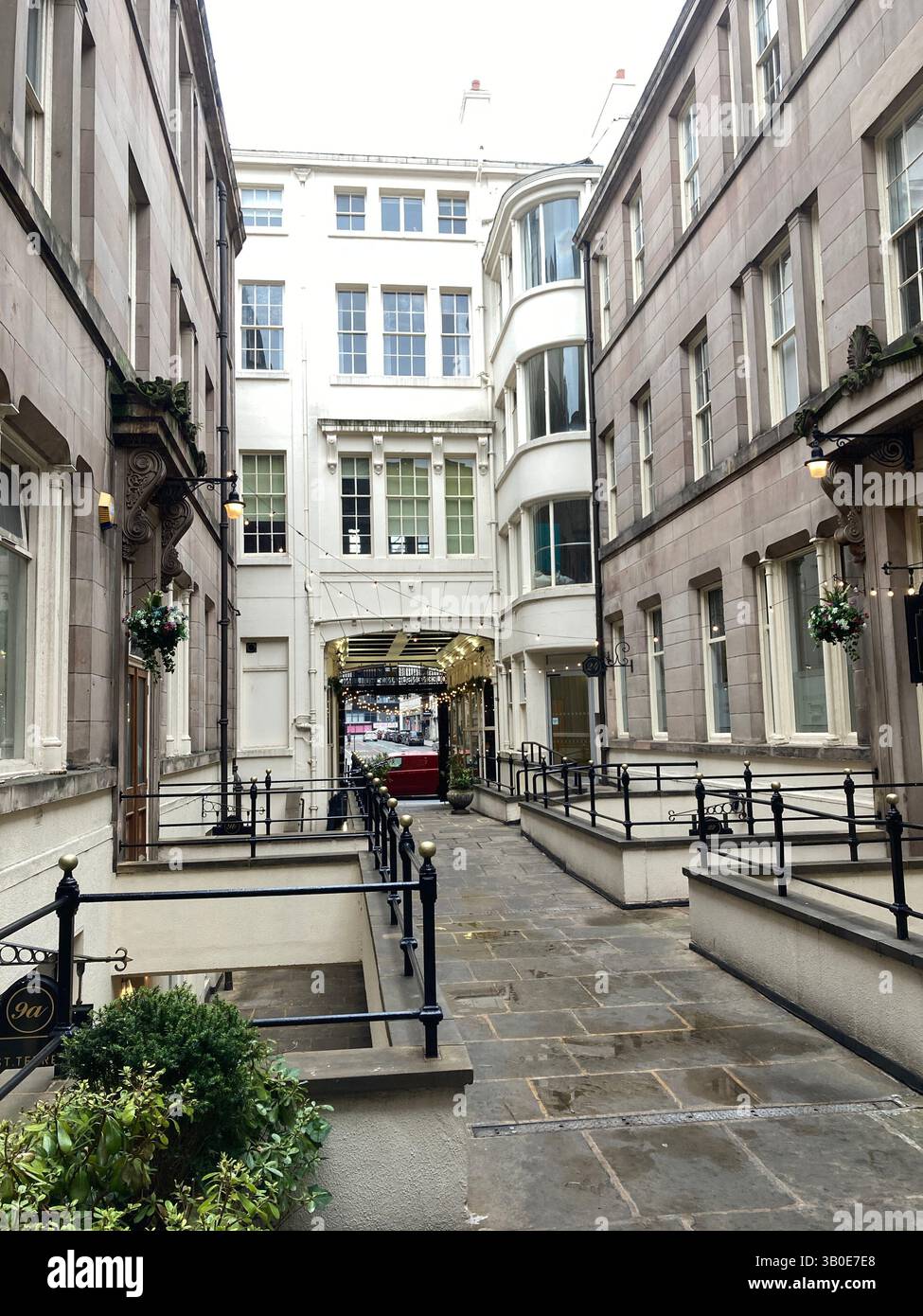 Old Victorian Street with period shops in Liverpool Stock Photo - Alamy