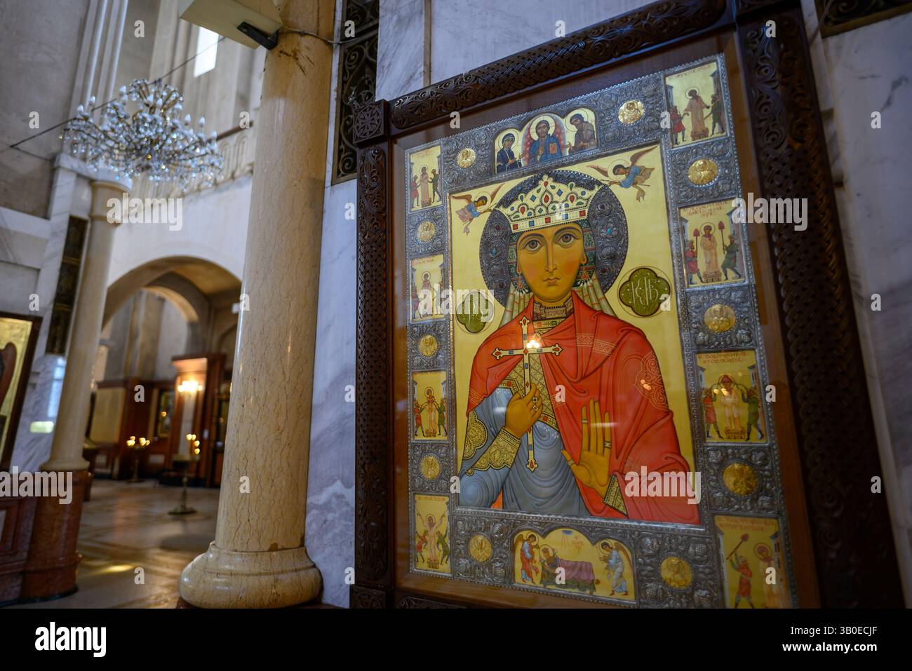 Interior of the Holy Trinity Cathedral of Tbilisi (Sameba), main ...