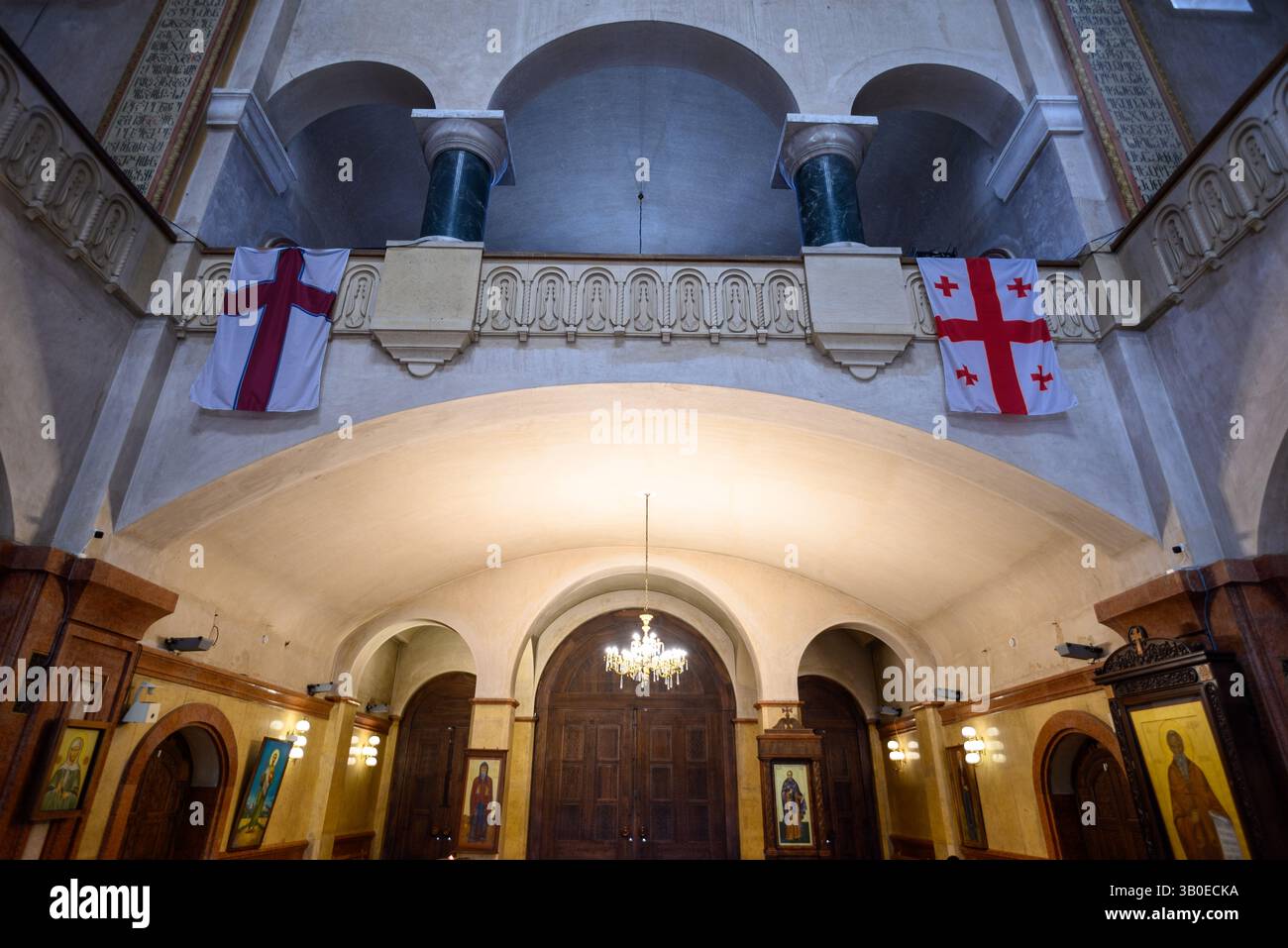 Interior of the Holy Trinity Cathedral of Tbilisi (Sameba), main ...