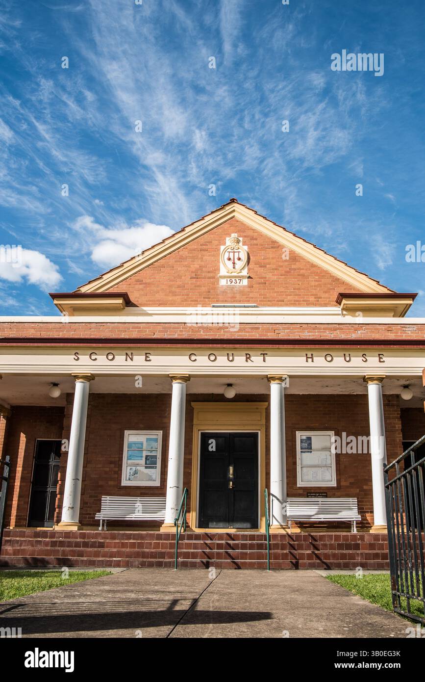 old court house at Scone Stock Photo - Alamy