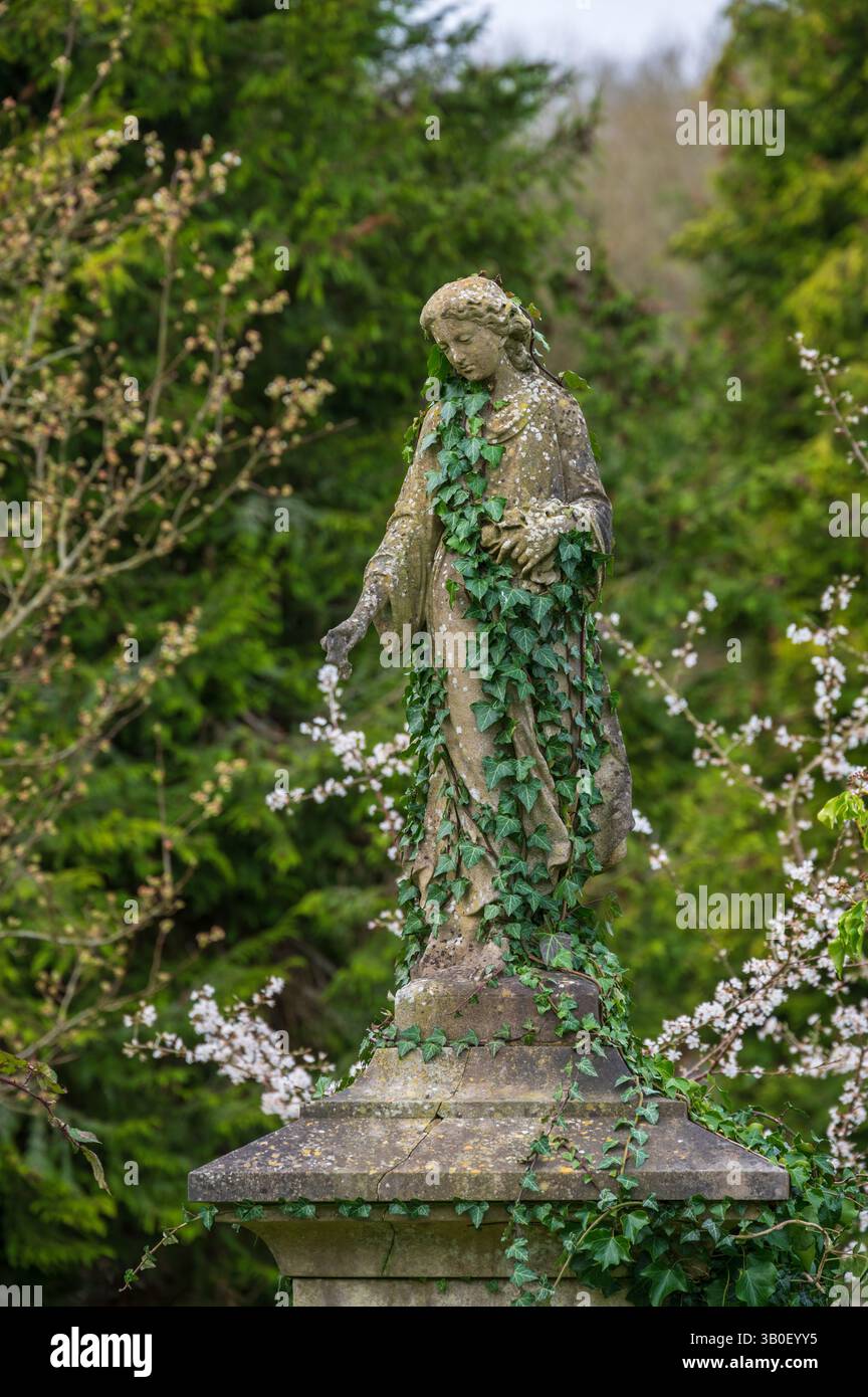Gravestones and memorials in the picturesque Victorian Garden Cemetery ...