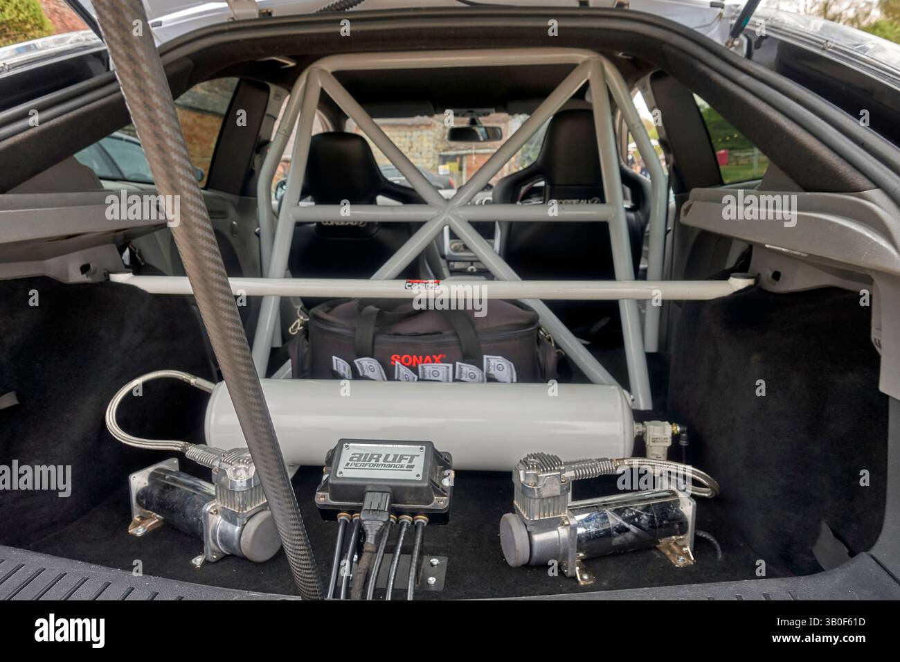 Hydrolastic suspension system hi-res stock photography and images - Alamy