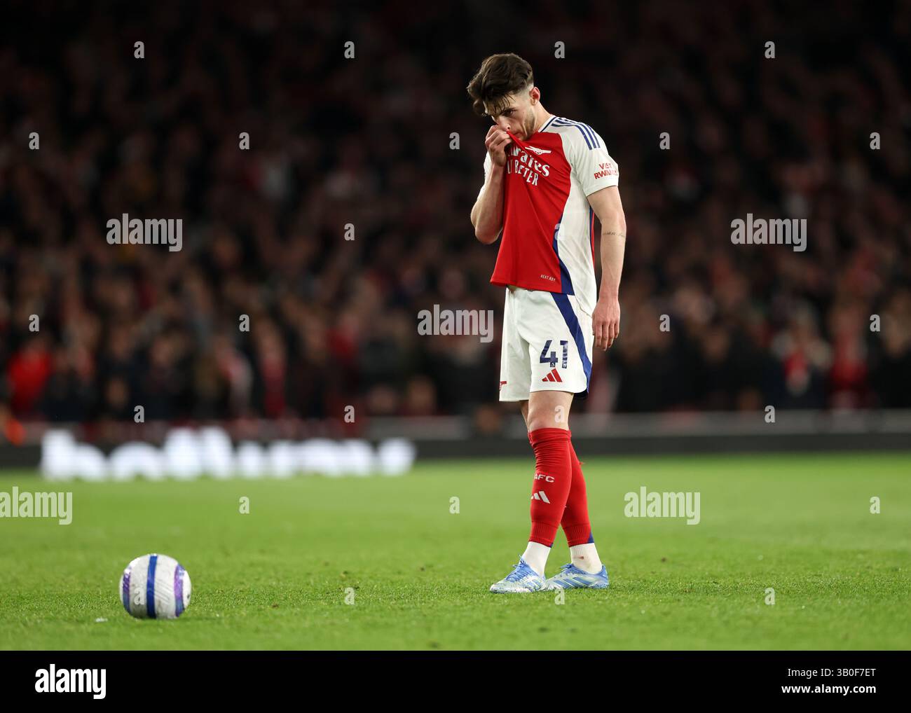 London, UK. 23rd Apr, 2025. Declan Rice of Arsenal during the Arsenal ...