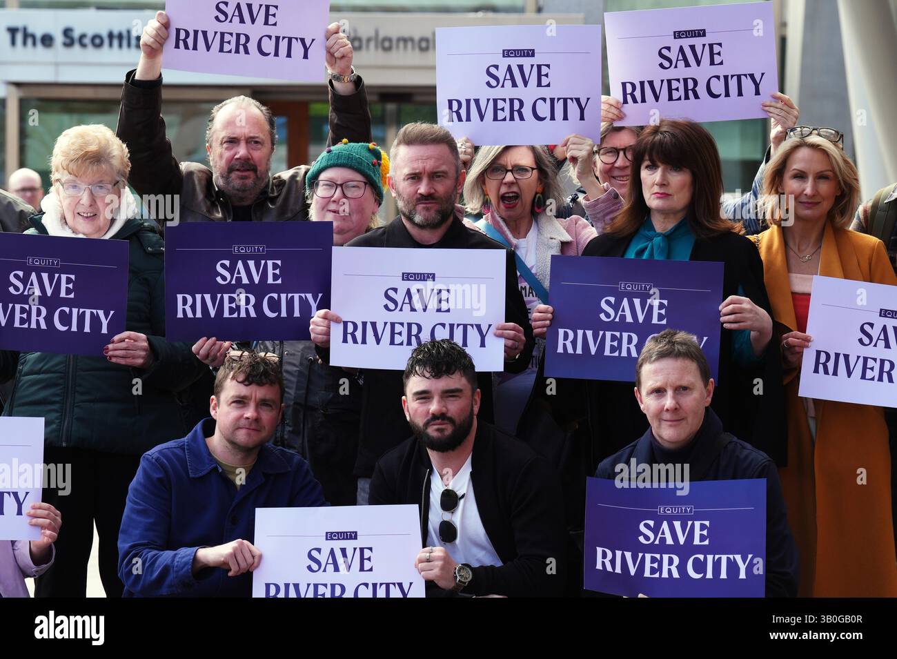 Stephen Purdon (centre) with the cast of River City as they visit ...