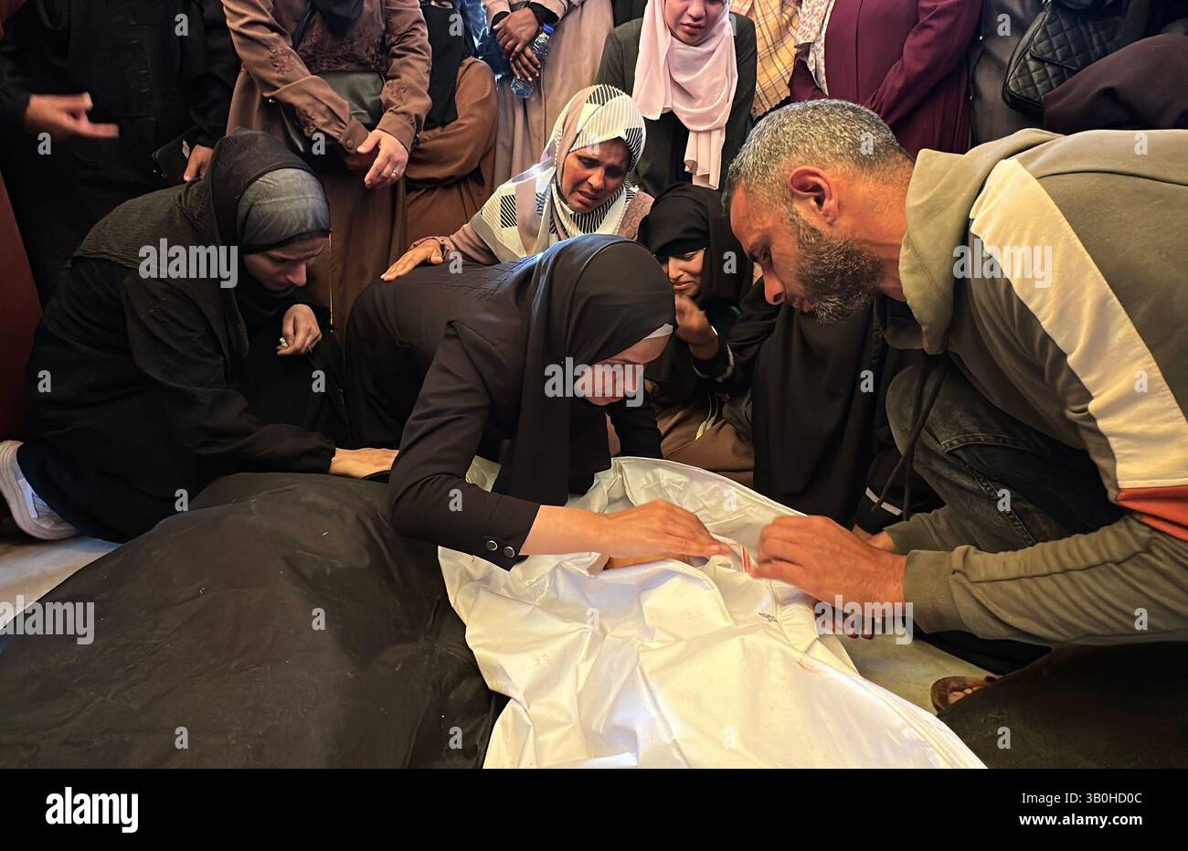 Relatives of the Palestinians, who lost their lives after Israeli ...
