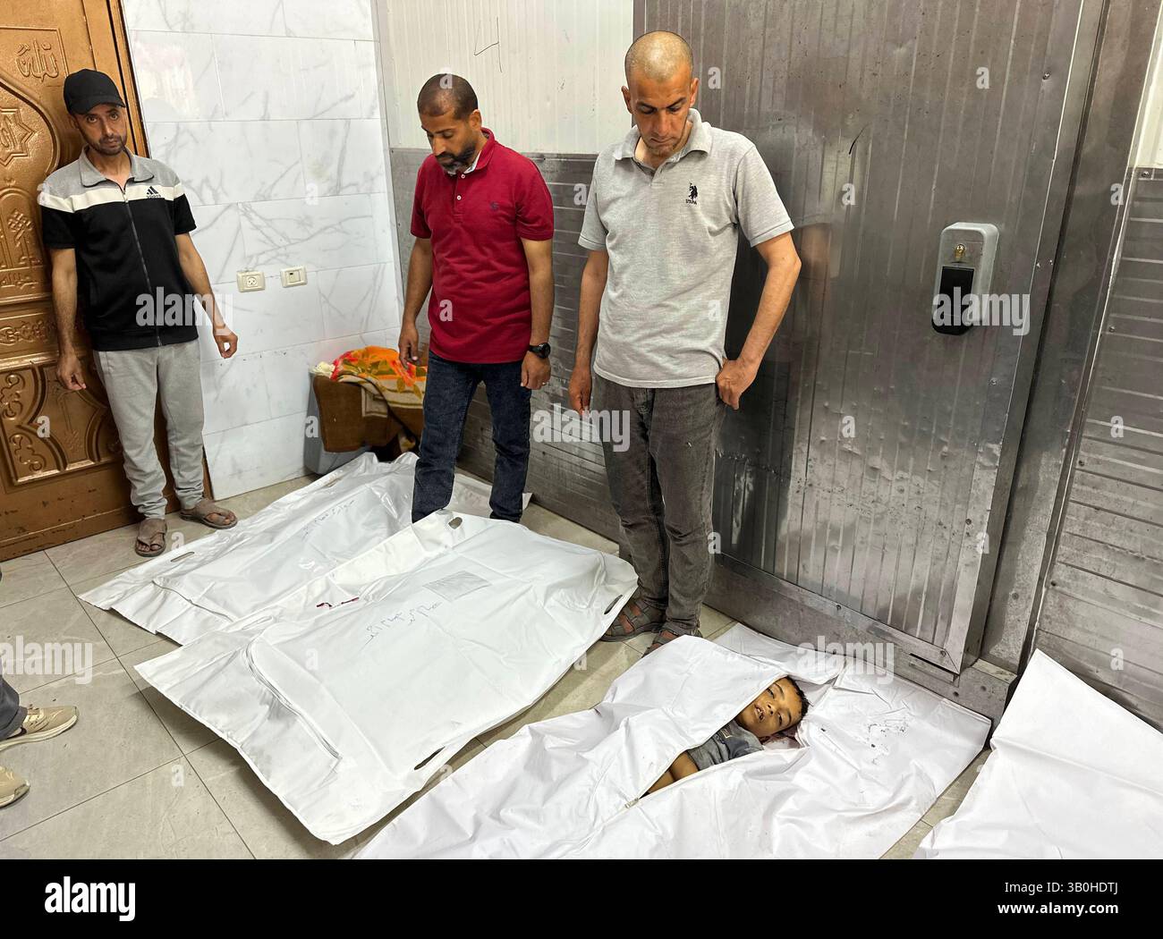 Relatives of the Palestinians, who lost their lives after Israeli ...