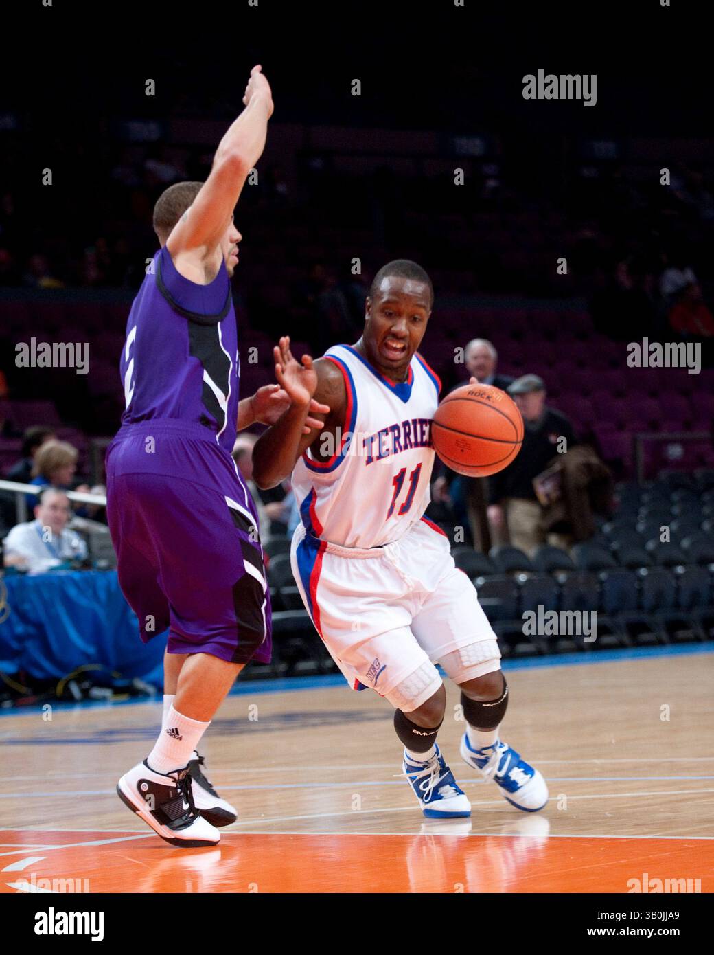 December 20 2010: St. Francis' Ricky Cadell (11) penetrates to the ...