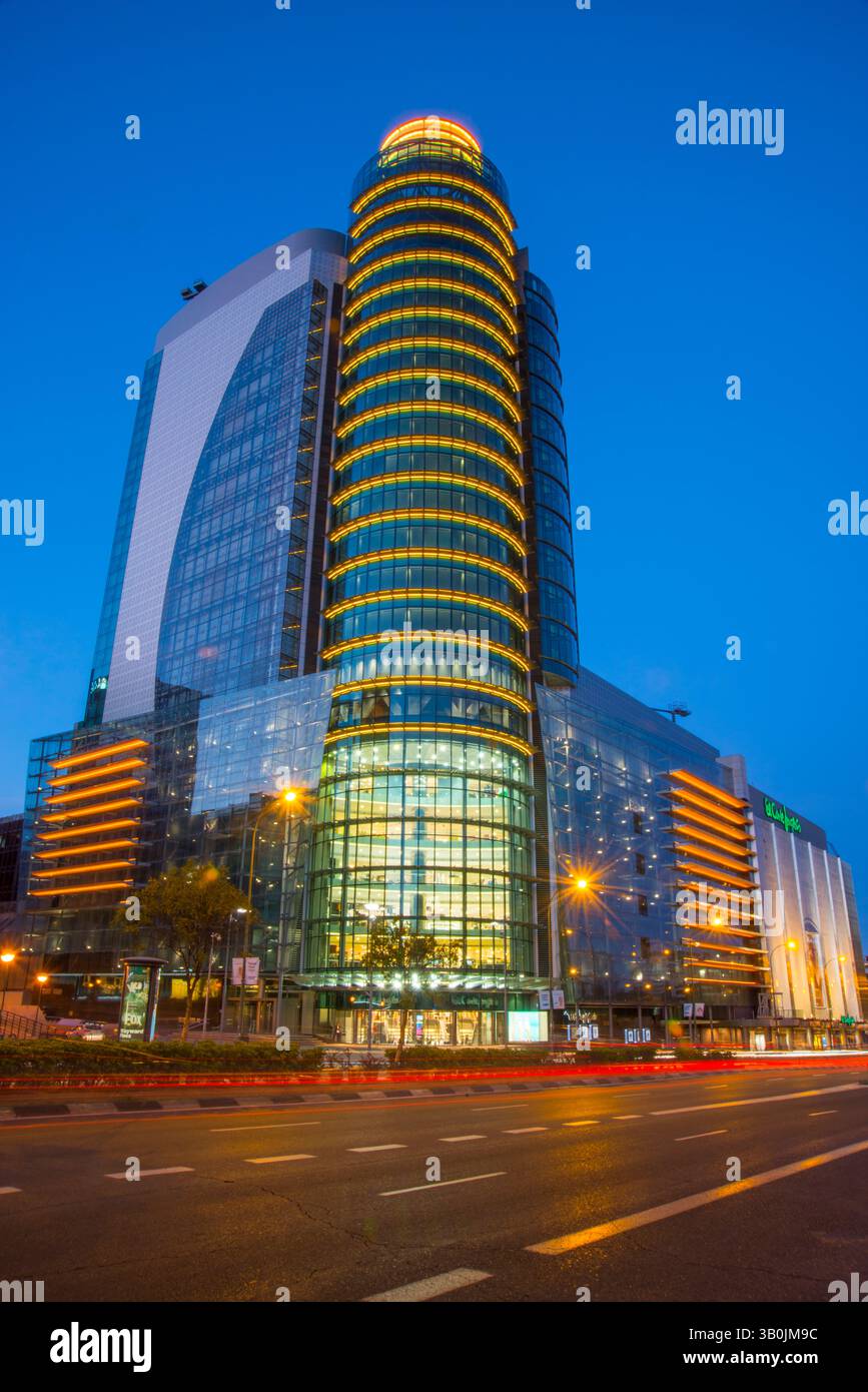 Titania tower, night view. Madrid, Spain Stock Photo - Alamy